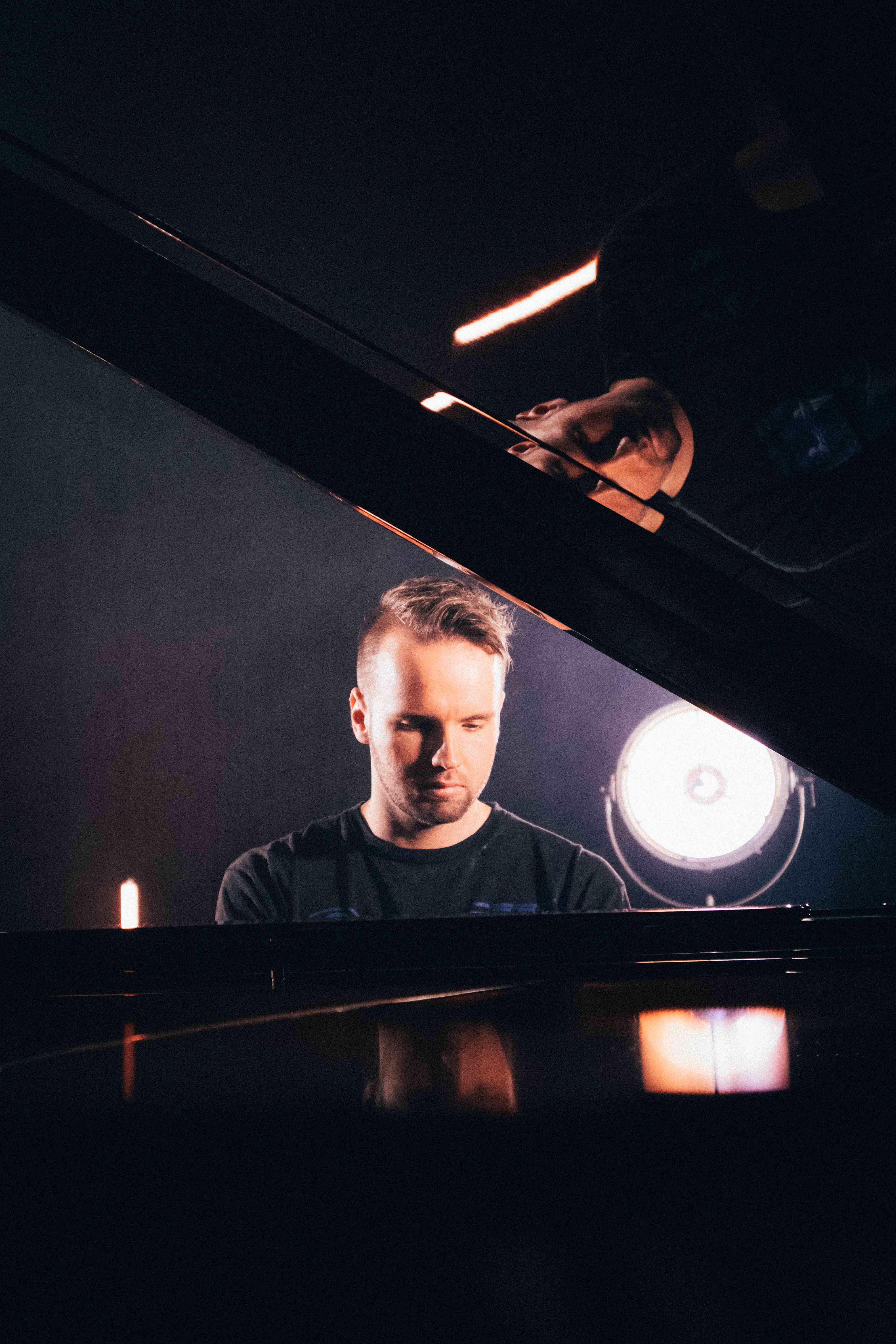 Topic & A7S - Breaking Me Acoustic Version) | CAMBROTHERS